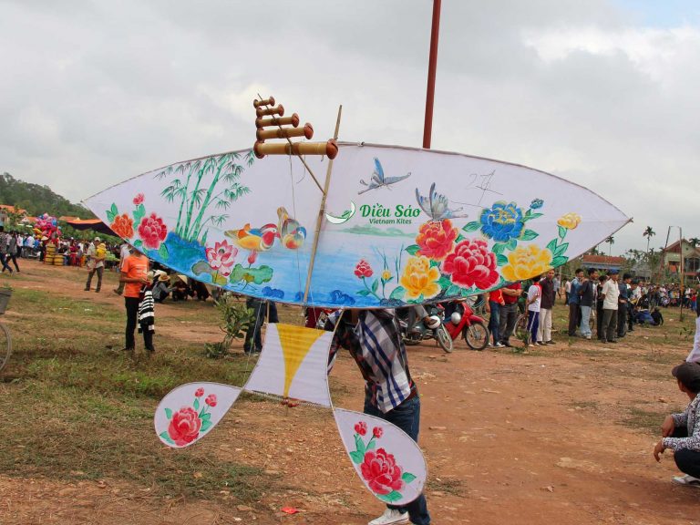 Non-collapsible Flat-wing Kite (2.9 Meters) - Vietnam Kites
